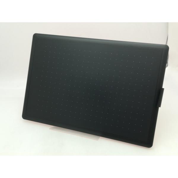 ■分類：パソコン用アクセサリー■ランク：中古■メーカー：WACOM■製造番号：0JE00M1083003■備考：状態：外装にスレキズがあります。付属品：USBケーブル(非純正)、ペン■保証期間：１週間■注意事項：お客様のモニター発色の具合に...