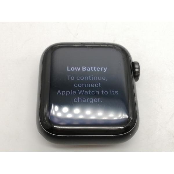 ■分類：ウェアラブル端末■ランク：ランクC■メーカー：Apple■製造番号：G99HL77LPQ07V■備考：OS：10.6.1バッテリー容量：94%（06月時点）状態：液晶目立つキズ（大）、フレームにキズ・塗装はがれ、背面にキズ・変色があ...