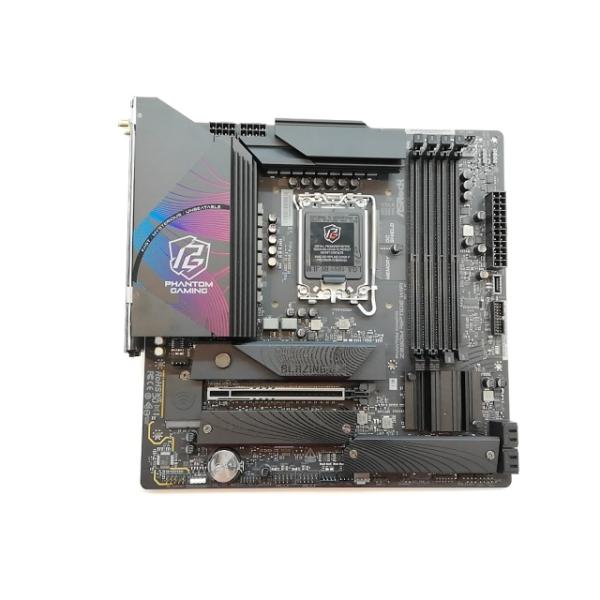 ■分類：マザーボード■ランク：中古■メーカー：ASRock■製造番号：H9M0XB035330■備考：BIOS ver：3.21 状態：ソケット右下ピン曲がりあり 付属品：箱、印刷物、SATAケーブルXx2、Wi-Fiアンテナ、 ARGBス...