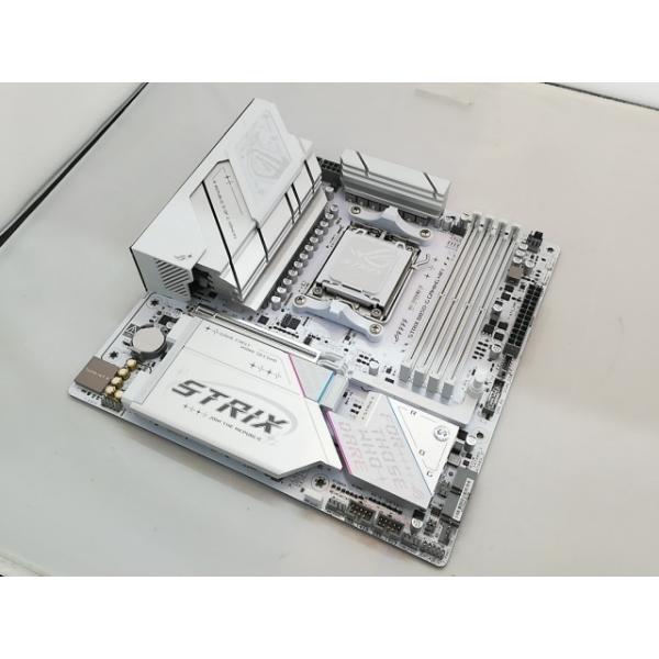 ■分類：マザーボード■ランク：中古■メーカー：ASUS■製造番号：TAM0CS05M452EEV■備考：BIOS ver：1627 付属品：箱、印刷物、ステッカー、SATAケーブル*2、M.2ネジ、WiFiアンテナ■保証期間：１週間■注意事...