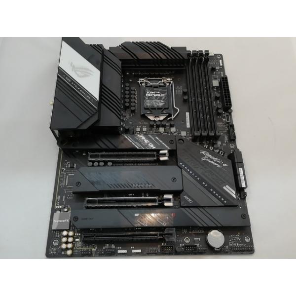 ■分類：マザーボード■ランク：中古■メーカー：ASUS■製造番号：M5M0CS010217VAB■備考：BIOS ver：2405 付属品：外箱・SATAケーブルx4・ファンホルダー・Wi-Fiアンテナ・Q-Latchパッケージ・M.2ゴム...