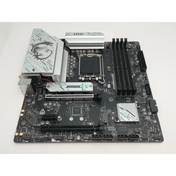 ■分類：マザーボード■ランク：中古■メーカー：MSI■製造番号：601-7D99-190B2510005503■備考：BIOS ver：H90 付属品：外箱と印刷物、M.2固定ねじ、SATAケーブル、Wi-Fiアンテナ、I/Oシールド■保証...