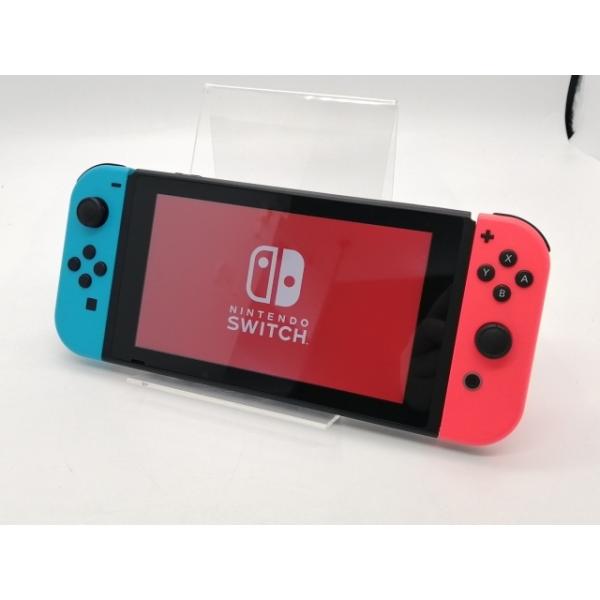 ■分類：据置ゲーム機■ランク：ランクB■メーカー：Nintendo■製造番号：XKJ10069326546■備考：状態：本体とコントローラー スレ・テカリ 付属品：箱、セーフティガイド、Joy-Con(L/R)、ドック、グリップ、ストラップ...