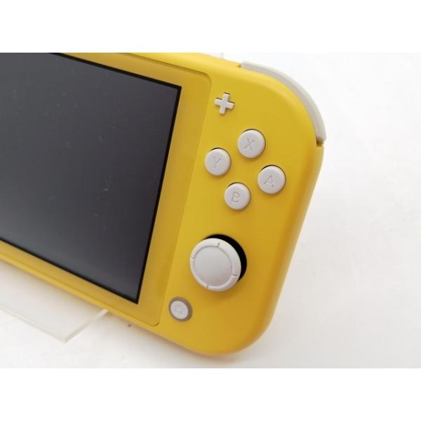 ■分類：携帯ゲーム機■ランク：ランクC■メーカー：Nintendo■製造番号：XJJ70002897137■備考：状態：外装スレ、スティックべたつき、ボタン変色 付属品：ACアダプタ■保証期間：１ヶ月■注意事項：お客様のモニター発色の具合に...