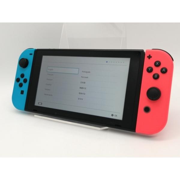 ■分類：据置ゲーム機■ランク：ランクB■メーカー：Nintendo■製造番号：XKJ40022783109■備考：状態：背面、フレーム、ジョイコンにスレ、テカリあり、本体側面塗装剥がれ付属品：箱、Joy-Con（L）(R)、ACアダプタ、ド...