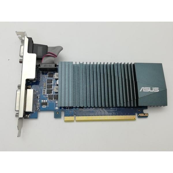 ■分類：ビデオボード■ランク：中古■メーカー：ASUS■製造番号：M3YVMX0351675X5■備考：背面ネジ部に一部封印シールあり 付属品：箱、印刷物、ロープロファイルブラケット■保証期間：１週間■注意事項：お客様のモニター発色の具合に...
