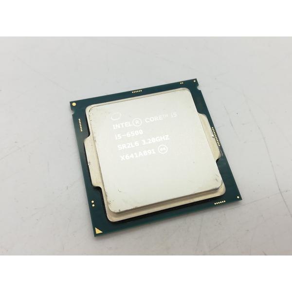 ■分類：CPU■ランク：中古■メーカー：Intel■製造番号：U62N66T701169■備考：付属品：箱、印刷物、ロゴステッカー、リテールCPUクーラー■保証期間：１週間■注意事項：お客様のモニター発色の具合によって、実際の商品と色合いが...