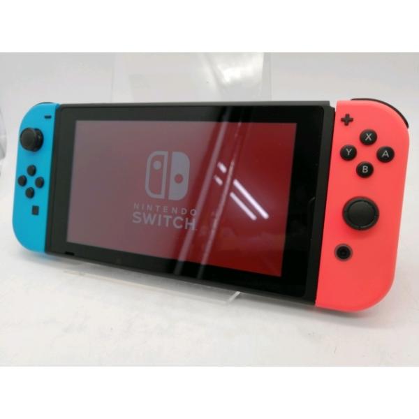 ■分類：据置ゲーム機■ランク：ランクC■メーカー：Nintendo■製造番号：XAJ70030416232■備考：状態：本体とコントローラにキズスレ、画面に薄い色ムラ・フチに薄キズ、Lスティック陥没気味（動作問題無し） 付属品：箱、Joy-...