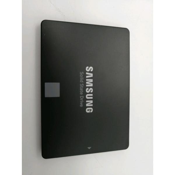 ■分類：SSD■ランク：中古■メーカー：各社2.5SSD■製造番号：S3YANB0K840611X■備考：MZ-76E500 付属品：本体のみ■保証期間：１週間■注意事項：お客様のモニター発色の具合によって、実際の商品と色合いが異なる場合が...