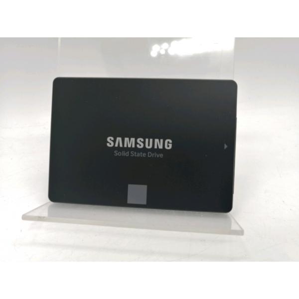 ■分類：SSD■ランク：中古■メーカー：SAMSUNG■製造番号：S4FMNE0M812124L■備考：付属品：本体のみ■保証期間：１週間■注意事項：お客様のモニター発色の具合によって、実際の商品と色合いが異なる場合があります。