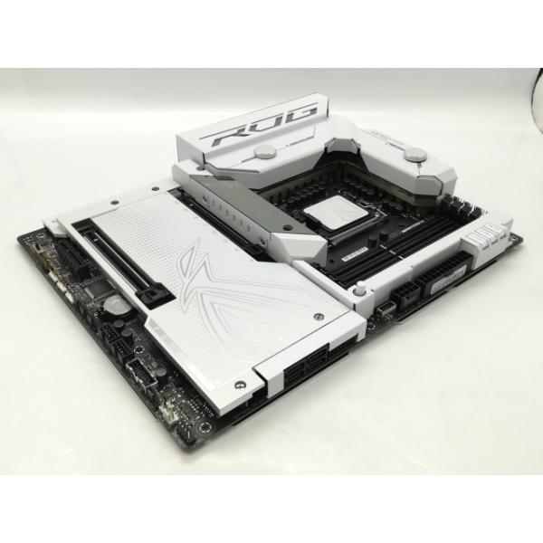 ■分類：マザーボード■ランク：中古■メーカー：ASUS■製造番号：RAM0CS01U3677FN■備考：BIOS ver：2107 付属品：箱、印刷物、SATAケーブル 2本、ROG weave SATAケーブル 2本、ARGBケーブル、D...
