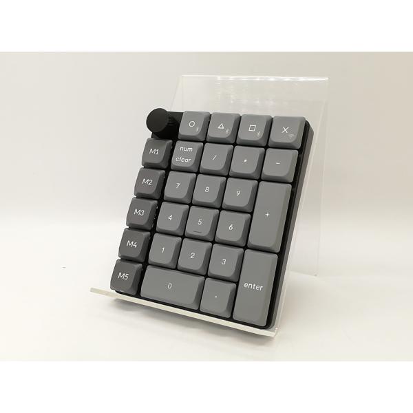 ■分類：パソコン用アクセサリー■ランク：中古■メーカー：Keychron■製造番号：A-2602K0MH600320■備考：状態：側面・底面に微細なスレあり 付属品：箱・印刷物・USBケーブル・無線レシーバー・変換アダプタ・キーキャッププラ...