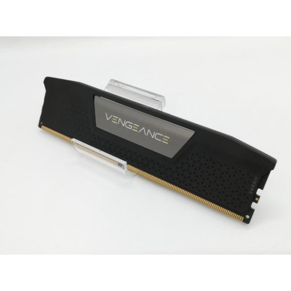 ■分類：メモリー■ランク：中古■メーカー：DDR5■製造番号：-■備考：CORSAIR 付属品：本体のみ■保証期間：１週間■注意事項：お客様のモニター発色の具合によって、実際の商品と色合いが異なる場合があります。