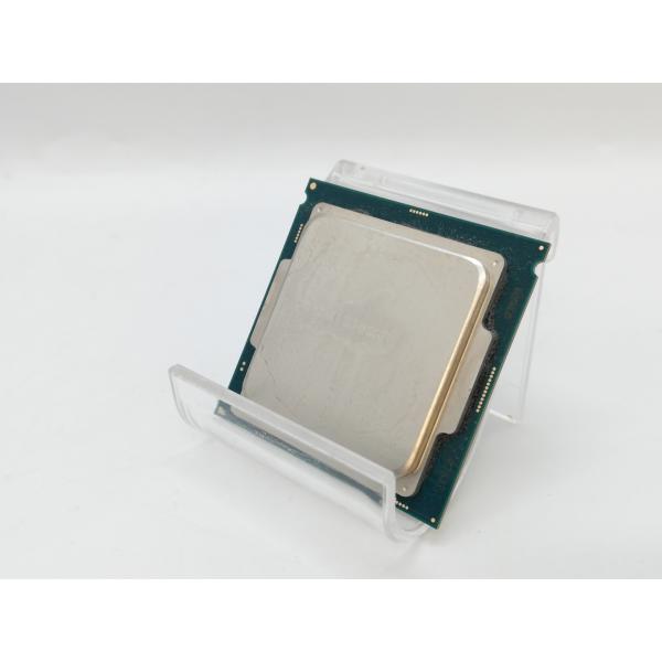 ■分類：CPU■ランク：中古■メーカー：Intel■製造番号：U6GP775902532■備考：付属品：箱、印刷物、CPUファン■保証期間：１週間■注意事項：お客様のモニター発色の具合によって、実際の商品と色合いが異なる場合があります。