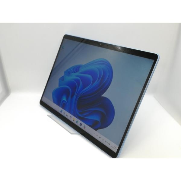 ■分類：Windowsタブレット■ランク：ランクC■メーカー：Microsoft■製造番号：0F009WL22423BF■備考：状態：液晶にヒビ割れ・ホワイトスポット、側面に打痕、背面にシール跡・凹みがあります。 付属品：ACアダプタ、電源...