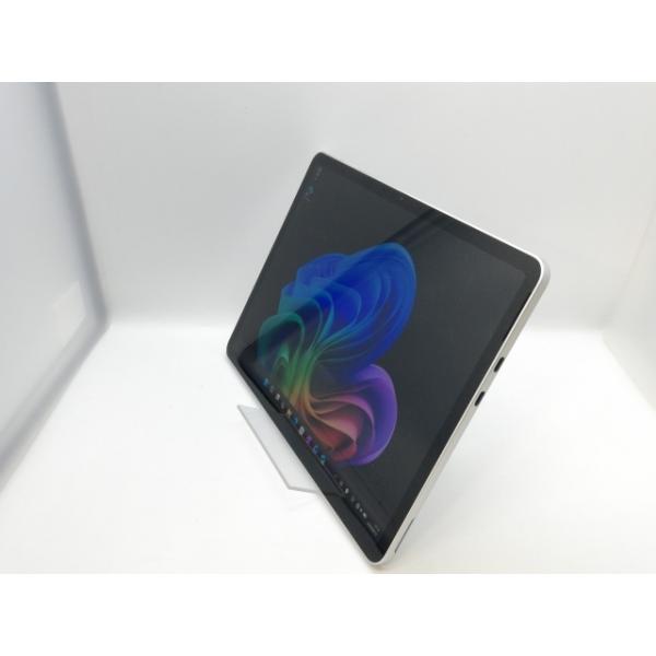 ■分類：Windowsタブレット■ランク：ランクA■メーカー：Microsoft■製造番号：0F37GTR26063Q6■備考：状態：液晶に薄いスレがあります。 付属品：箱、印刷物、ACアダプタ、電源ケーブル、ウォールマウントプラグ■保証期...