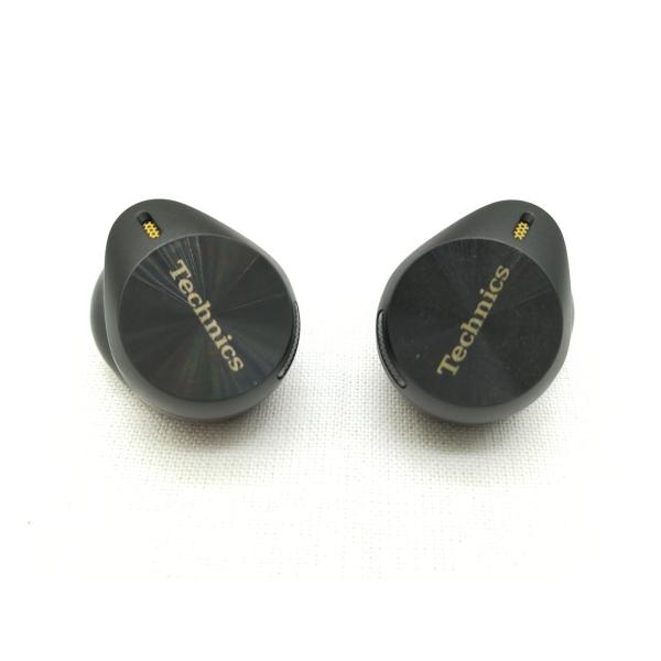 ■分類：ヘッドホン■ランク：ランクA■メーカー：Panasonic■製造番号：EAH-AZ80-K 2409 4ICFA057126■備考：状態：本体使用に伴う軽度スレあり付属品：交換用イヤーピース(XS1/XS2/S1/S2/M/L/XL...