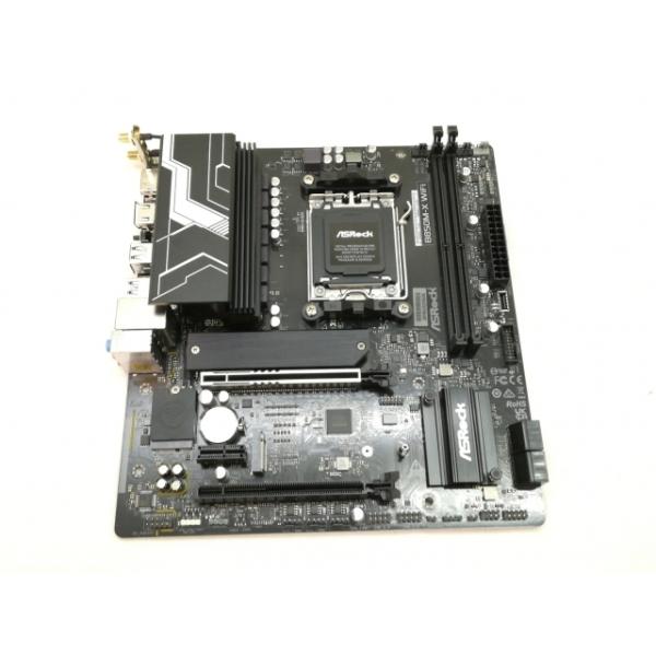 ■分類：マザーボード■ランク：中古■メーカー：ASRock■製造番号：J6FMUA033636■備考：BIOS ver：4.03付属品：I/Oパネル、SATAケーブルx2、Wi-Fiアンテナ、印刷物、箱■保証期間：１週間■注意事項：お客様の...