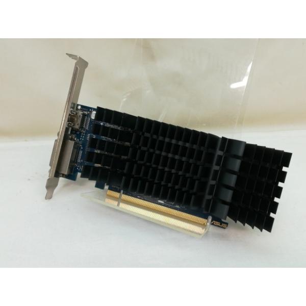 ■分類：ビデオボード■ランク：中古■メーカー：ASUS■製造番号：L6YVYZ00V307AL7■備考：状態：ブラケット軽度サビあり 付属品：I/Oパネル（ネジ）、ドライバディスク、印刷物、箱■保証期間：１週間■注意事項：お客様のモニター発...