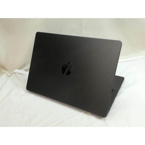 ■分類：Apple ノートパソコン■ランク：ランクA■メーカー：Apple■製造番号：LQMFV192V2■備考：OS:26.4.1 バッテリー充放電回数：5回/最大容量：100%（06月時点） 状態：ゴム足軽度スレ、キートップテカリあり ...