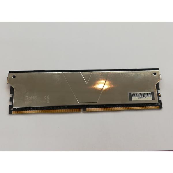 ■分類：メモリー■ランク：中古■メーカー：DDR4■製造番号：202003579■備考：状態：ヒートスプレッタ剥がれあり V-Color■保証期間：１週間■注意事項：お客様のモニター発色の具合によって、実際の商品と色合いが異なる場合があります。