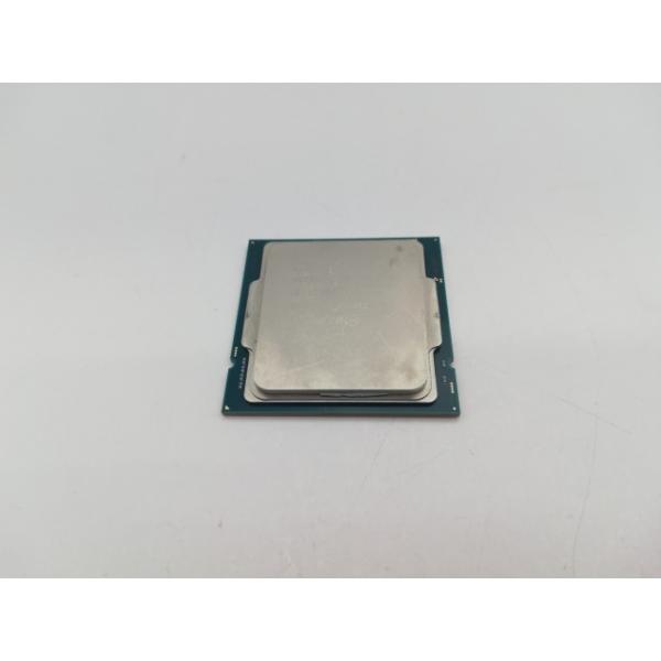 ■分類：CPU■ランク：中古■メーカー：Intel■製造番号：3864■備考：付属品：本体のみ■保証期間：１週間■注意事項：お客様のモニター発色の具合によって、実際の商品と色合いが異なる場合があります。
