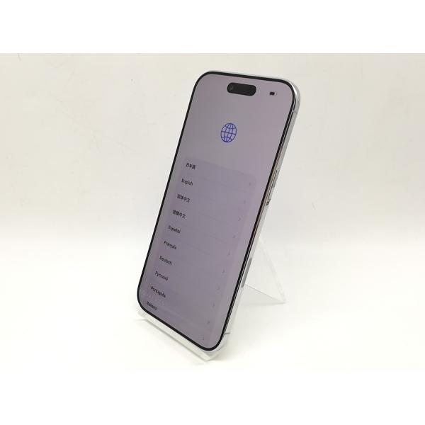 ■分類：iPhone■ランク：ランクA■メーカー：Apple■製造番号：356770693516278■備考：OS：26.5.1 状態：フレーム軽度スレあり バッテリー容量：100%（07月時点） バッテリー充放電回数：185回（07月時点...