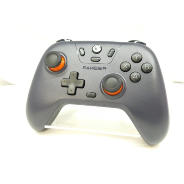 ■分類：ゲーム用周辺機器■ランク：ランクB■メーカー：GameSir■製造番号：12502131012888■備考：状態：外装スレ、テカリ付属品：キャリングケース、USBドングル■保証期間：１週間■注意事項：お客様のモニター発色の具合によっ...
