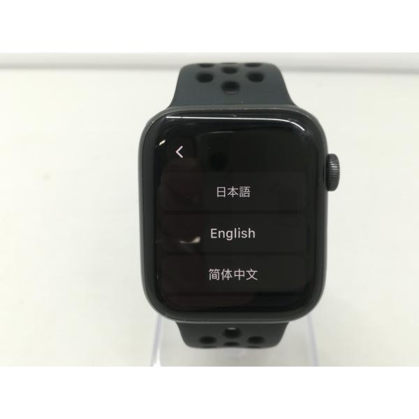 ■分類：ウェアラブル端末■ランク：ランクB■メーカー：Apple■製造番号：H4HF510HQ1N2■備考：OS：10.6.1バッテリー容量：81%（12月時点）状態：画面キズ、デジタルクラウン摩耗付属品：箱、冊子、磁気充電ケーブル、バンド...