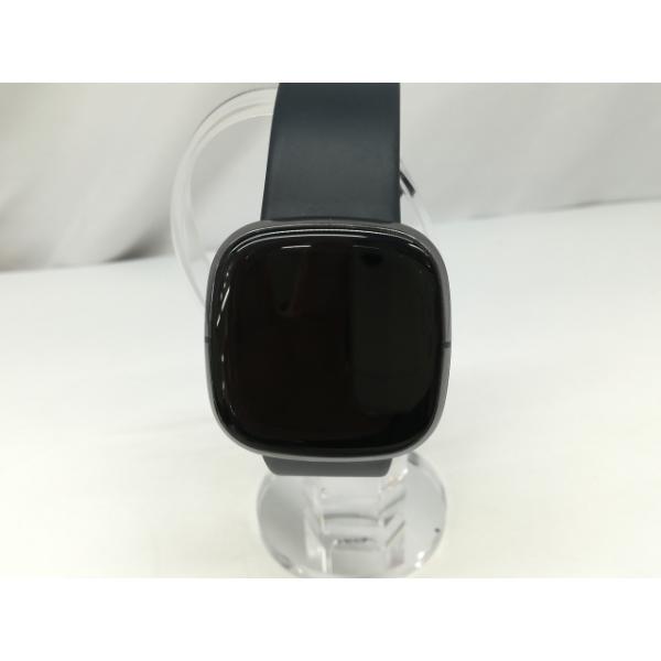 ■分類：ウェアラブル端末■ランク：ランクB■メーカー：Fitbit■製造番号：2C8B54D8EA89■備考：状態：接続部スレキズ多数あり 付属品：箱、冊子類、バンド、磁気充電ケーブル■保証期間：１ヶ月■注意事項：お客様のモニター発色の具合...