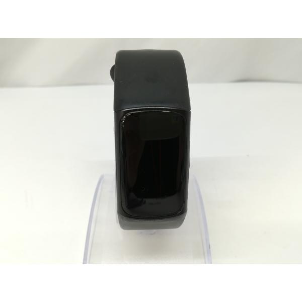 ■分類：ウェアラブル端末■ランク：ランクB■メーカー：Fitbit■製造番号：9BAD6881■備考：状態：外装、バンドスレ付属品：箱、冊子、磁器充電ケーブル、バンド(S/Lサイズ)■保証期間：１ヶ月■注意事項：お客様のモニター発色の具合に...