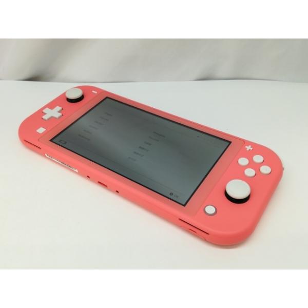 ■分類：携帯ゲーム機■ランク：ランクB■メーカー：Nintendo■製造番号：XJJ70026490543■備考：状態：液晶軽度スレ、左スティックキズ 付属品：充電ケーブルのみ ※箱、冊子欠品■保証期間：１ヶ月■注意事項：お客様のモニター発...