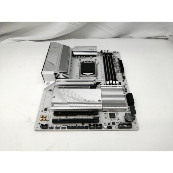 ■分類：マザーボード■ランク：中古■メーカー：GIGABYTE■製造番号：253650077730■備考：BIOS ver：F36付属品：箱、冊子、SATAケーブル、WIFIアンテナ■保証期間：１週間■注意事項：お客様のモニター発色の具合に...