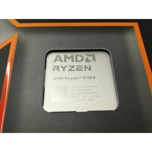 ■分類：CPU■ランク：未使用■メーカー：AMD■製造番号：9ALU021O50516■備考：★未使用・未開封★■保証期間：１週間■注意事項：お客様のモニター発色の具合によって、実際の商品と色合いが異なる場合があります。