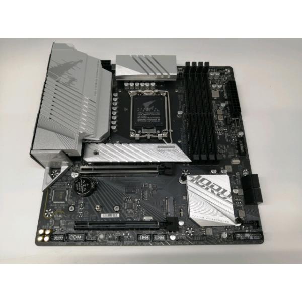 ■分類：マザーボード■ランク：中古■メーカー：GIGABYTE■製造番号：220550098949■備考：BIOS ver：F2 付属品：箱、冊子、ネジ類、Wi-Fiアンテナ、SATAケーブル■保証期間：１週間■注意事項：お客様のモニター発...