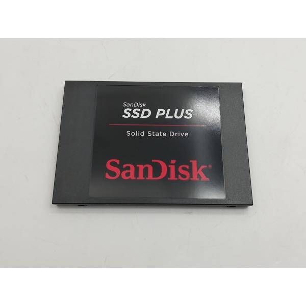 ■分類：SSD■ランク：中古■メーカー：SanDisk■製造番号：22036T800984■備考：付属品：本体のみ■保証期間：１週間■注意事項：お客様のモニター発色の具合によって、実際の商品と色合いが異なる場合があります。