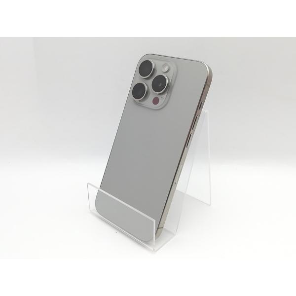 ■分類：iPhone■ランク：ランクC■メーカー：Apple■製造番号：356193371139364■備考：利用制限：○ OS：26.3.1 状態：3倍望遠レンズに写り込み、画面にキズ、背面に複数のスレがございます バッテリー容量：88%...