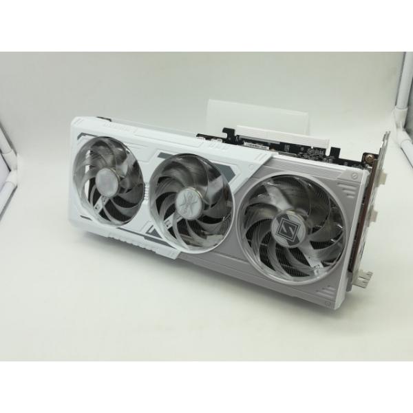 ■分類：ビデオボード■ランク：中古■メーカー：ASRock■製造番号：J5FVTA004989■備考：状態：外装に軽度スレがございます。 付属品：箱、印刷物■保証期間：１週間■注意事項：お客様のモニター発色の具合によって、実際の商品と色合い...