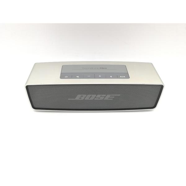 ■分類：スピーカー■ランク：ランクC■メーカー：BOSE■製造番号：060704931640982A4■備考：※生活臭あり状態：外装にスレや変色がございます。付属品：箱、印刷物、ACアダプタ、充電用クレードル■保証期間：１週間■注意事項：お...