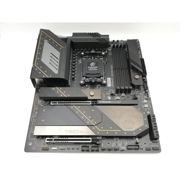 ■分類：マザーボード■ランク：中古■メーカー：ASRock■製造番号：5442■備考：BIOS:3.50 付属品：SATAケーブル4、WiFiアンテナ、ARGBスプリッターケーブル、サーミスタケーブル3、印刷物、箱■保証期間：１週間■注意事...