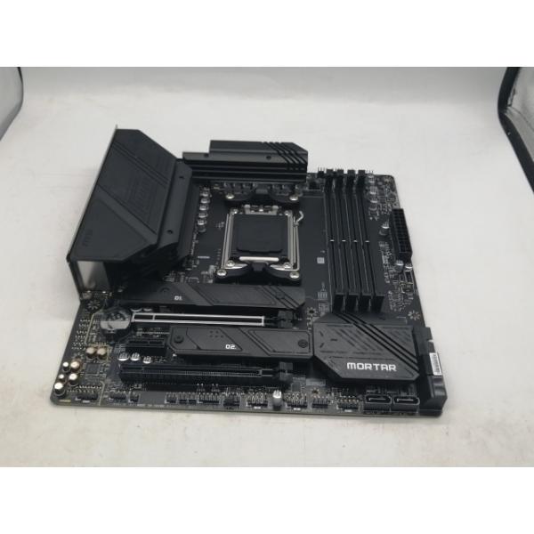 ■分類：マザーボード■ランク：中古■メーカー：MSI■製造番号：601-7D76-010B2209002008■備考：BIOS ver：E7D76AMS.AM0付属品：箱、印刷物、SATAケーブル×2、Wi-Fiアンテナ、EZ M.2クリッ...