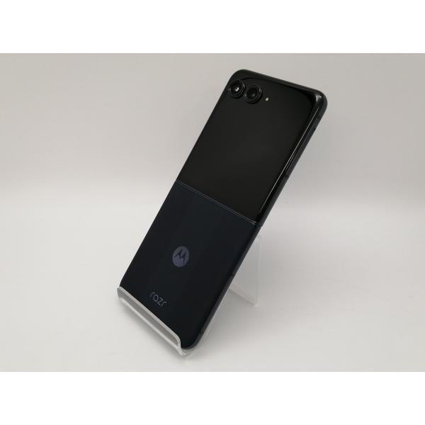 ■分類：スマートフォン■ランク：ランクB■メーカー：MOTOROLA■製造番号：356442860766678■備考：利用制限：△OS：16状態：画面初期フィルムに薄キズ、サブディスプレイに薄キズがございます。付属品：箱、印刷物、SIMイジ...