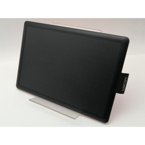 ■分類：パソコン用アクセサリー■ランク：中古■メーカー：WACOM■製造番号：5DA00L1012133■備考：状態：外装キズ・スレがございます。付属品：USBケーブル、ペン、替え芯×3■保証期間：１週間■注意事項：お客様のモニター発色の具...