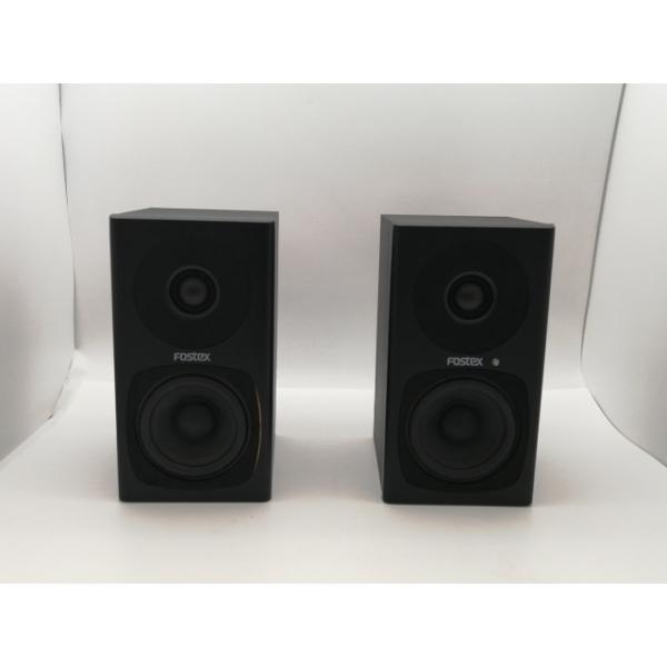 ■分類：スピーカー■ランク：ランクC■メーカー：Fostex■製造番号：0979161?■備考：状態：スピーカー部に化粧板ズレのような痕あり、外装にキズがございます。 付属品：ACアダプタ、電源ケーブル、社外製オーディオケーブル()■保証期...