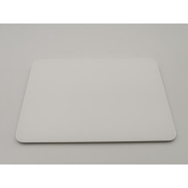 ■分類：Mac用周辺機器■ランク：中古■メーカー：Apple■製造番号：CC21356047T0YWTAY■備考：状態：フレーム・底面スレキズあり付属品：本体のみ■保証期間：１週間■注意事項：お客様のモニター発色の具合によって、実際の商品と...
