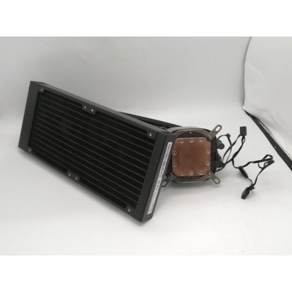■分類：パソコン用アクセサリー■ランク：中古■メーカー：DEEPCOOL■製造番号：10000136530AB234700570■備考：※通電確認のみ 状態：外装スレ、ヒートシンクに摩耗、歪み 付属品：箱、ファン×2、各種ネジ類 ※冊子欠品...