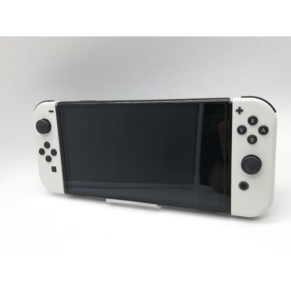 ■分類：据置ゲーム機■ランク：ランクB■メーカー：Nintendo■製造番号：XTJ10497408968■備考：状態：スティックスレ、コントローラ若干変色、外装スレ 付属品：ドック、Joy-Con(L)、Joy-Con(R)、Joy-Co...