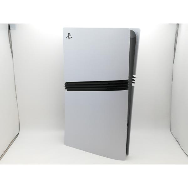 ■分類：据置ゲーム機■ランク：ランクB■メーカー：SONY■製造番号：F15601F0610463789■備考：状態：端子部周囲等黒色部全体に擦り傷/コントローラ背面や上面にスレ 付属品：全付(箱、印刷物、ケーブル(電源、HDMI、USB-...