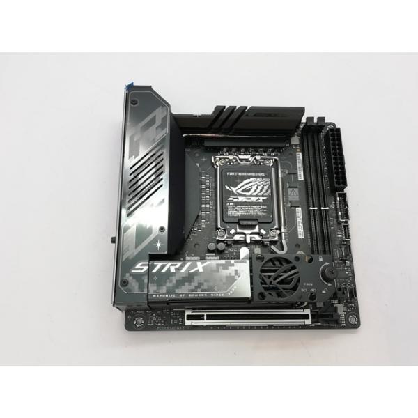 ■分類：マザーボード■ランク：中古■メーカー：ASUS■製造番号：SBMCKC005343KP9■備考：BIOS　ver 0806付属品：箱、冊子、SATAケーブル、アンテナ、typeCケーブル、RGBストリップ延長ケーブル、ROG STR...