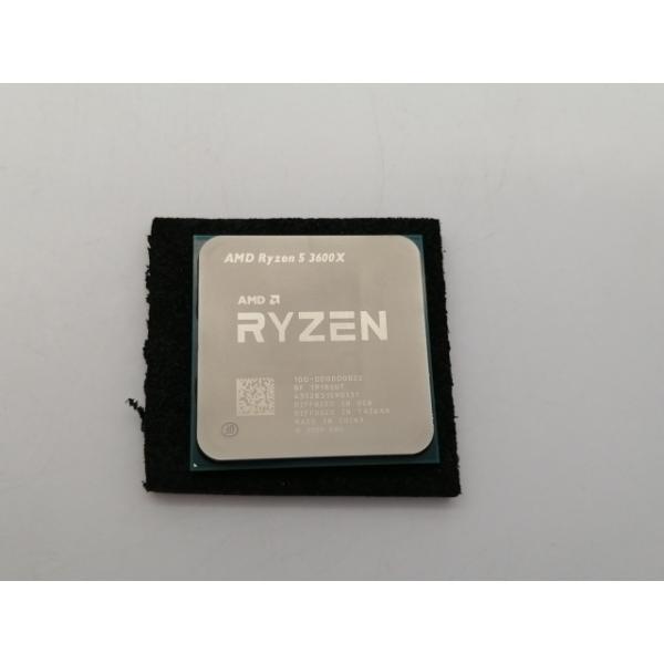 ■分類：CPU■ランク：中古■メーカー：AMD■製造番号：4352831S90137■備考：BF 1918SUT状態：グリス汚れあり付属品：箱、冊子、エンブレムシール■保証期間：１週間■注意事項：お客様のモニター発色の具合によって、実際の商...